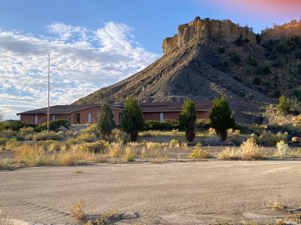 2553 W 2275 N Helper UT 84526 | $250,000 | UtahRealEstate.com