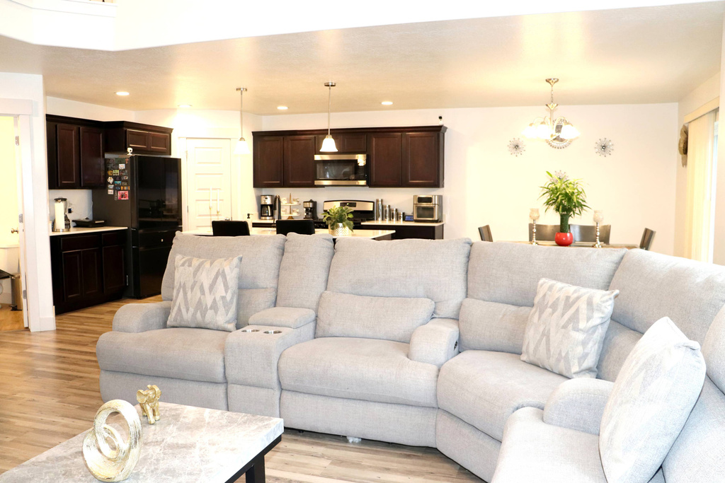 12358 S REMY RD Herriman, UT 84096 - MLS 2130100