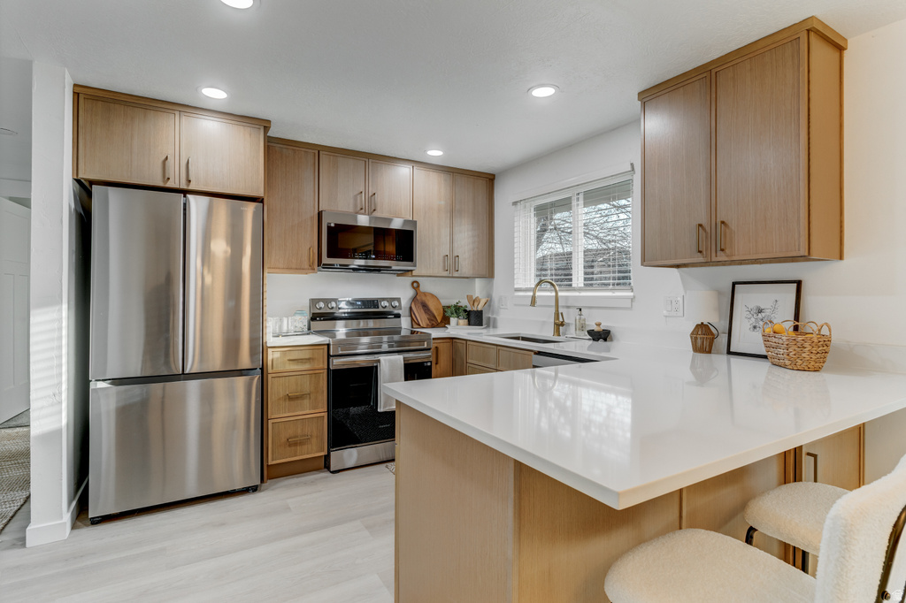 2571 W SURREY RD Taylorsville, UT 84129 - MLS 2130492