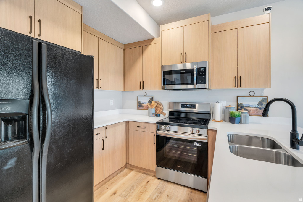 7221 W LARA LEIGH LN #2 Magna, UT 84044 - MLS 2131820