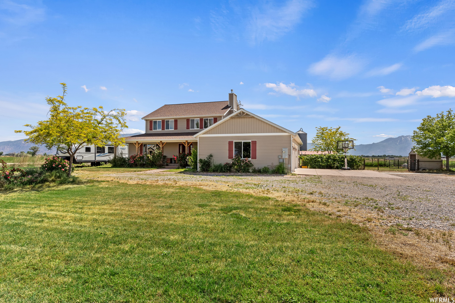 426 S 6700 W West Warren UT 84404 | $689,900 | UtahRealEstate.com