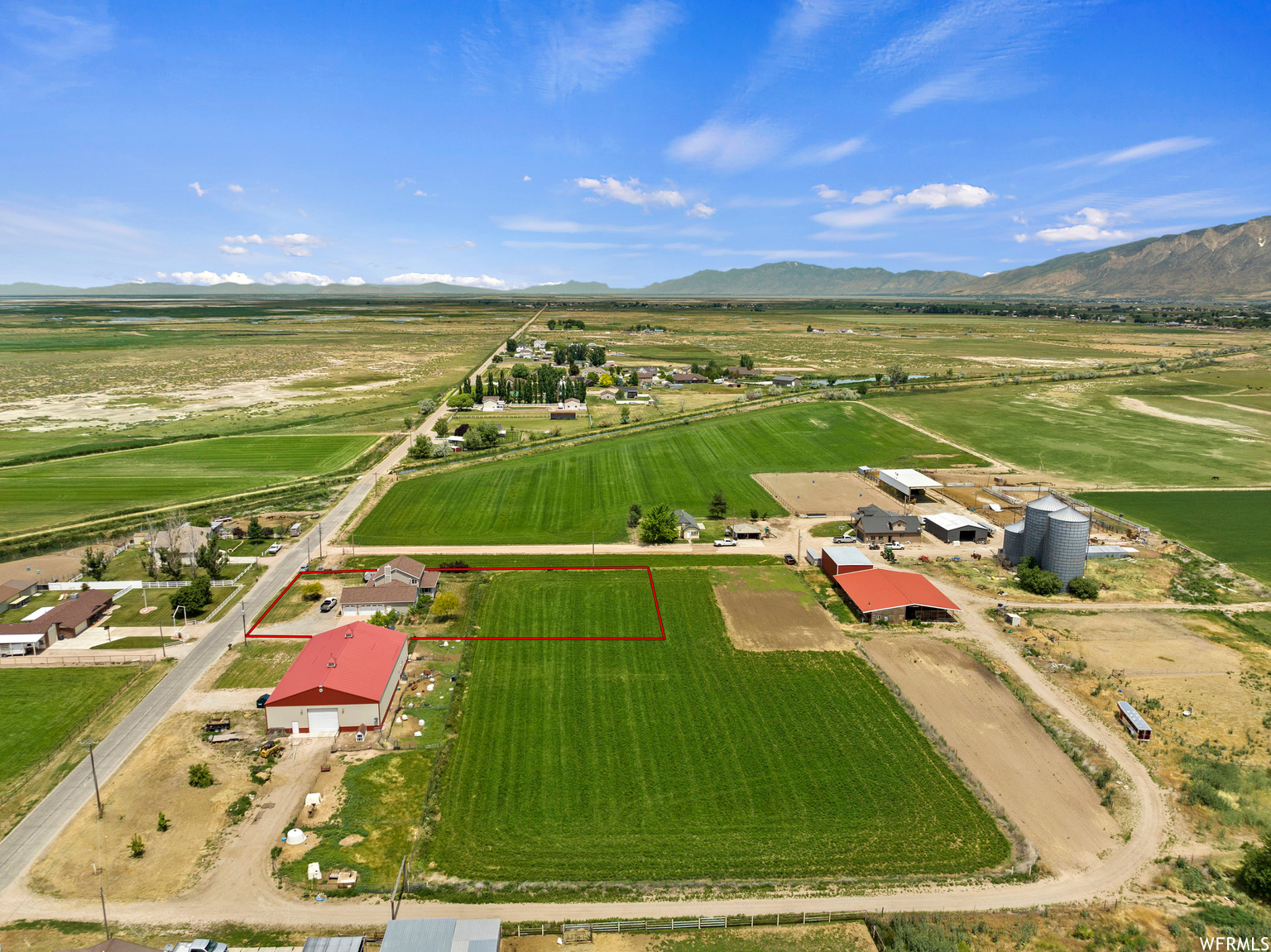 426 S 6700 W West Warren UT 84404 | $689,900 | UtahRealEstate.com