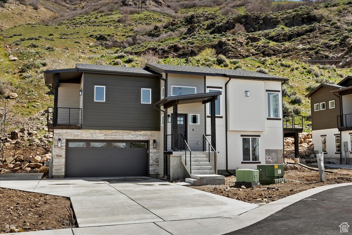 564 Elena Ln #32 Ogden UT 84404 | $579,500 | UtahRealEstate.com