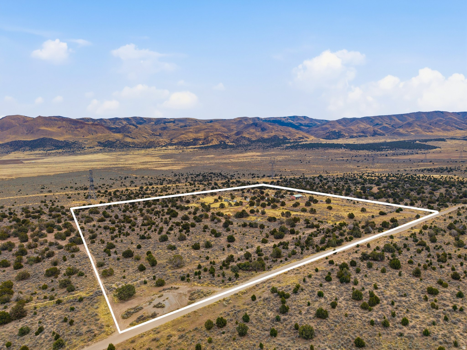 19149 S Tunnel Rd Elberta UT 84626 | $300,000 | UtahRealEstate.com