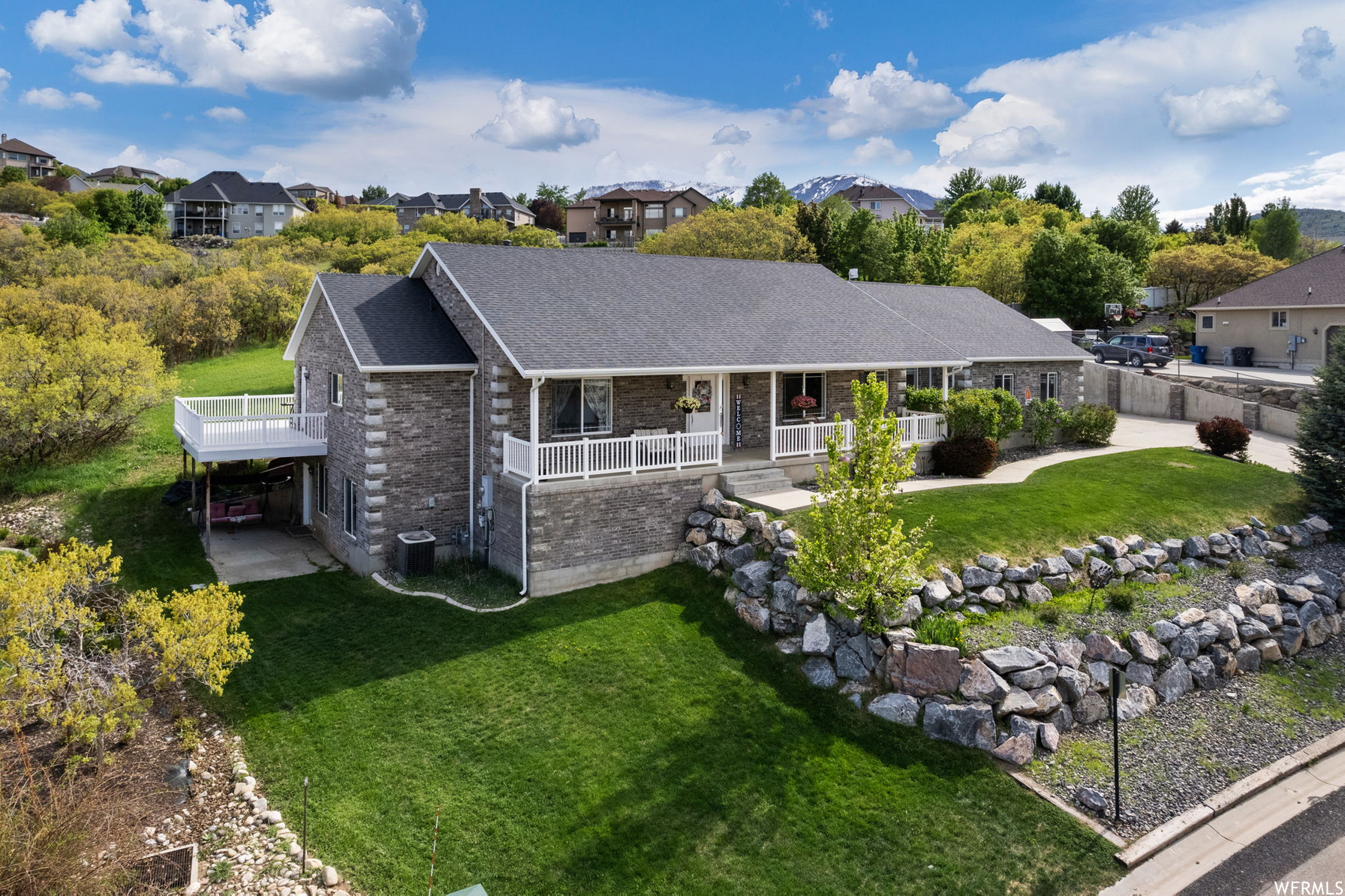 87 W Cove Dr Elk Ridge UT 84651 | $695,000 | UtahRealEstate.com