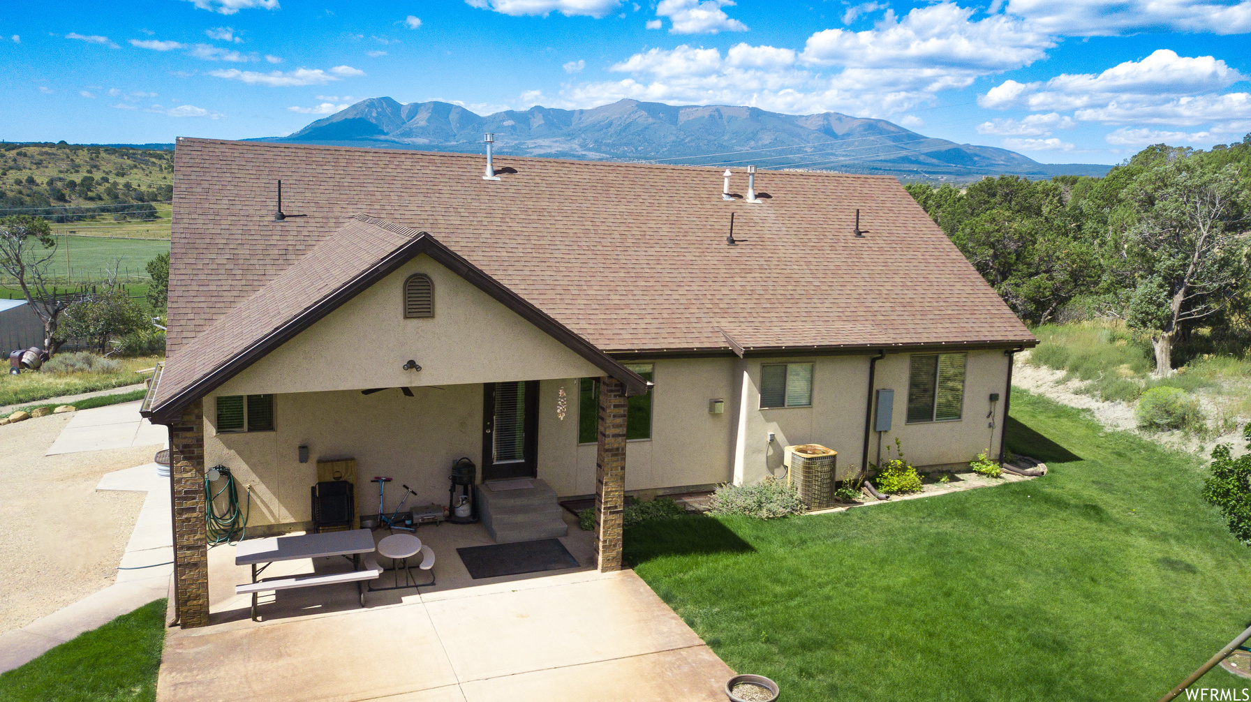 1396 E Clayhill Dr Monticello UT 84535 | $539,000 | UtahRealEstate.com