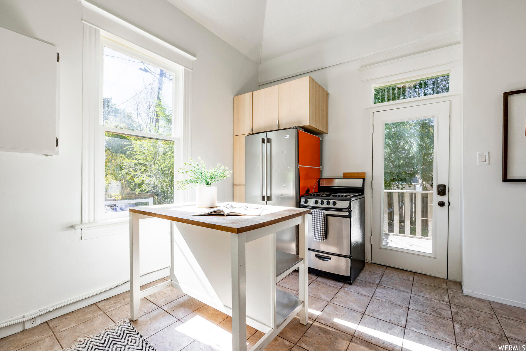 264 S Ivan Ct Salt Lake City UT 84102 | $635,000 | UtahRealEstate.com