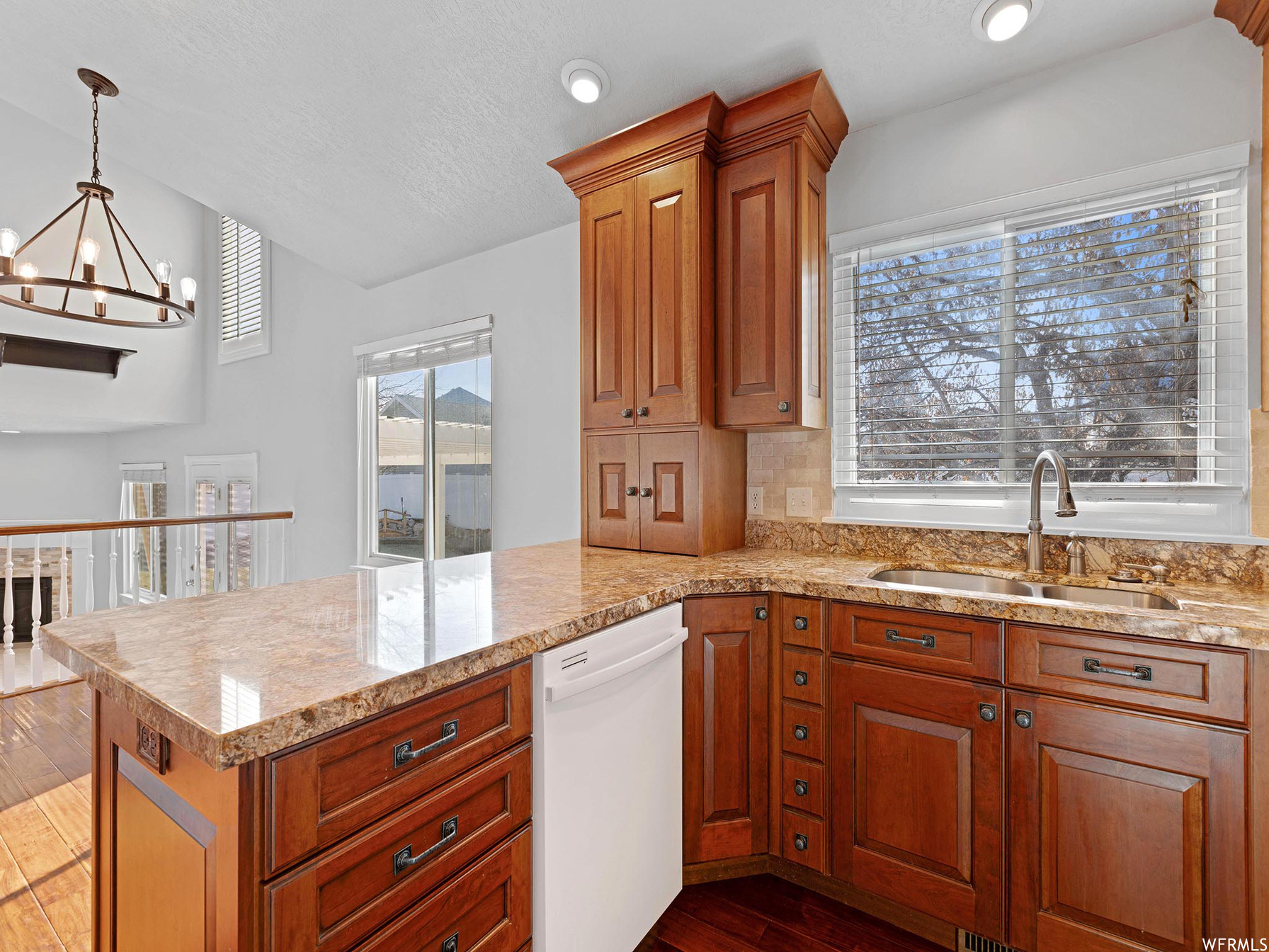 603 W Chase Ln Centerville UT 84014 | $575,000 | UtahRealEstate.com