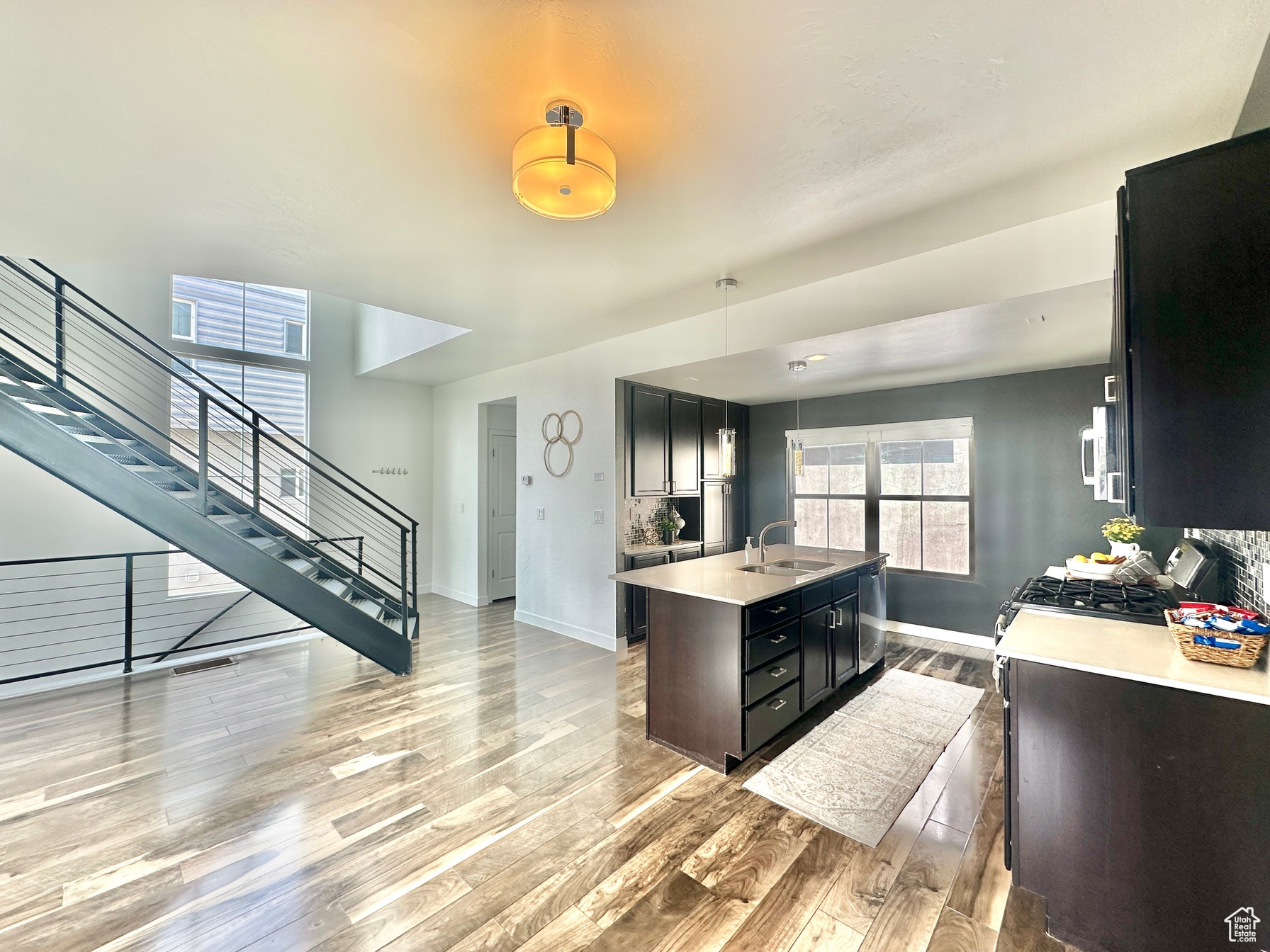 4548 W Kiger Creek Ln South Jordan UT 84009 | $439,900 | UtahRealEstate.com