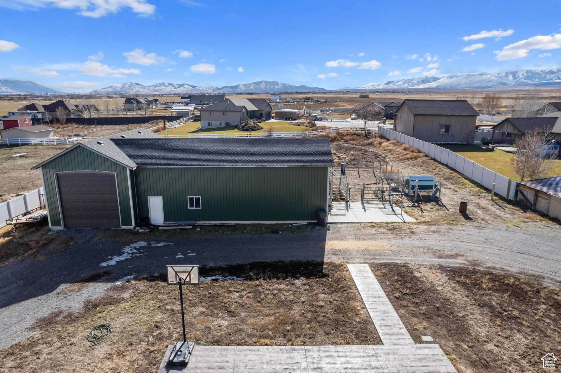 186 E Mountain Meadow Dr Grantsville UT 84029 | $799,900 ...