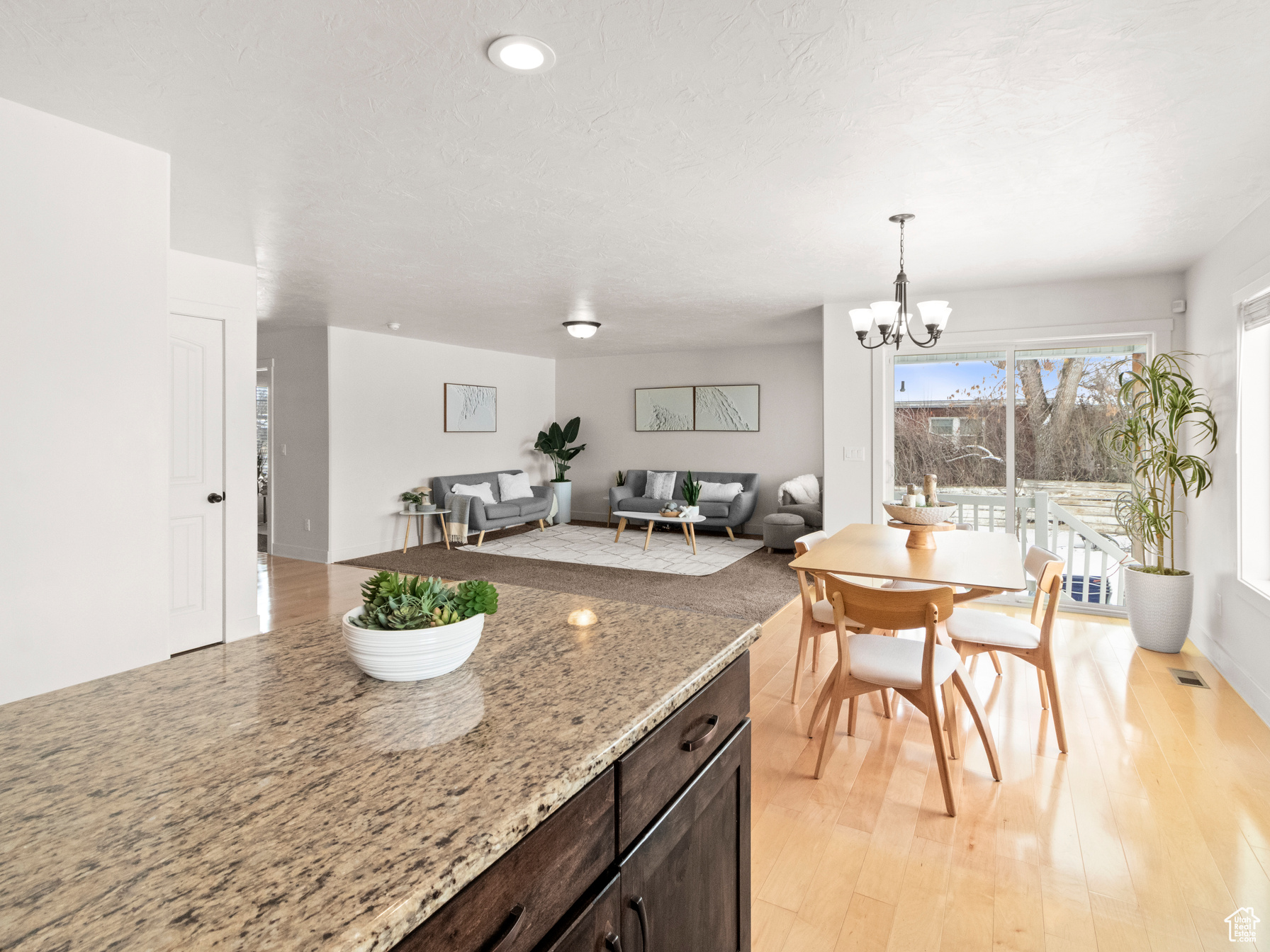 535 W 300 N Hyrum UT 84319 | $599,000 | UtahRealEstate.com