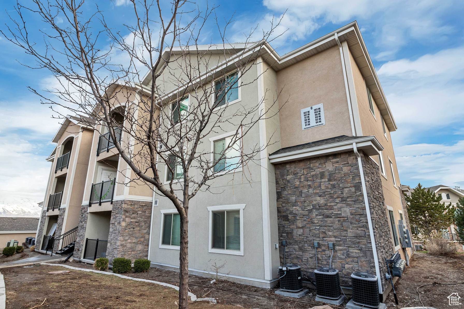 96 W Springview Dr Saratoga Springs UT 84045 | $299,999 ...