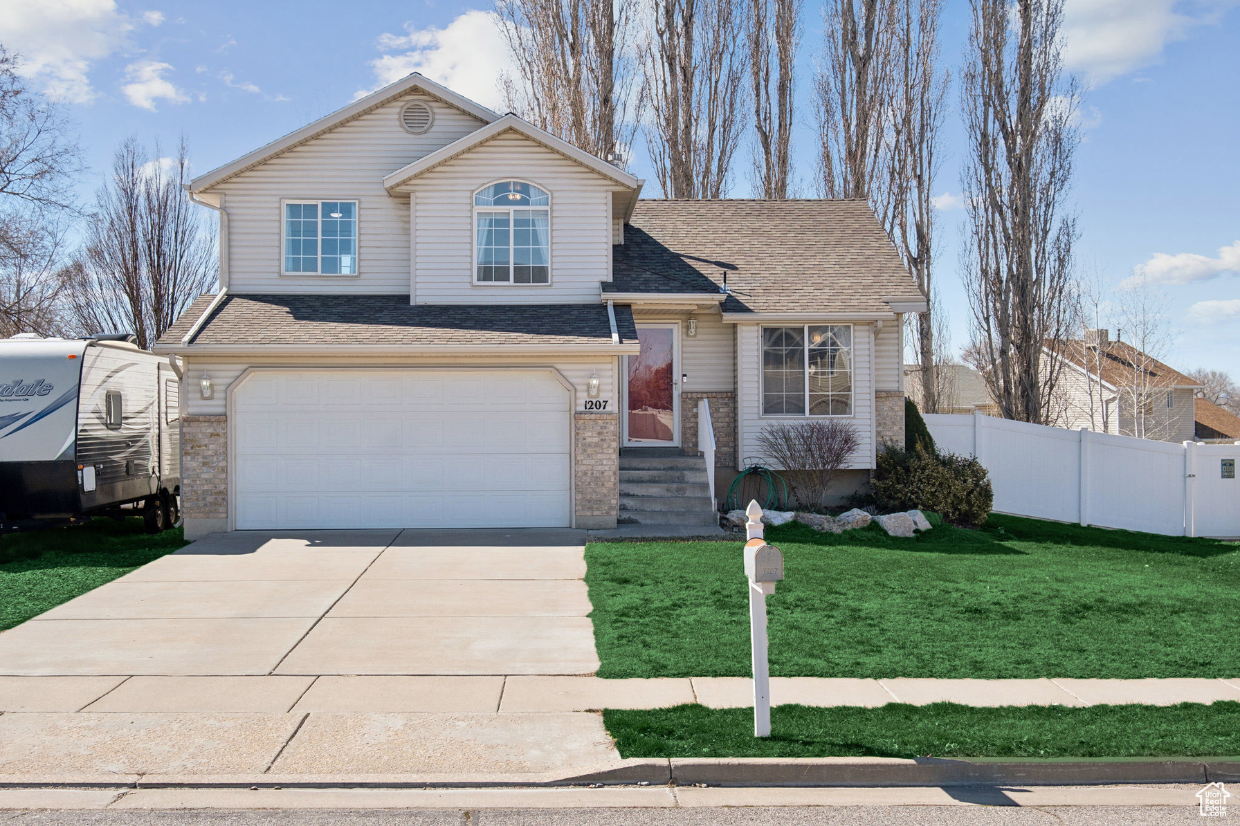 1207 N 780 W Clinton UT 84015 | $499,900 | UtahRealEstate.com
