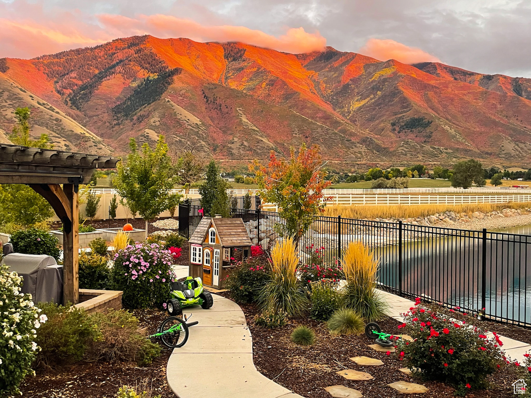 340 E Maple St Mapleton UT 84664 | $2,250,000 | UtahRealEstate.com