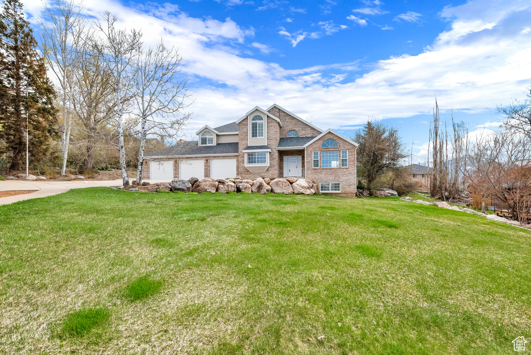 4056 N 250 W Pleasant View UT 84414 | $659,900 | UtahRealEstate.com