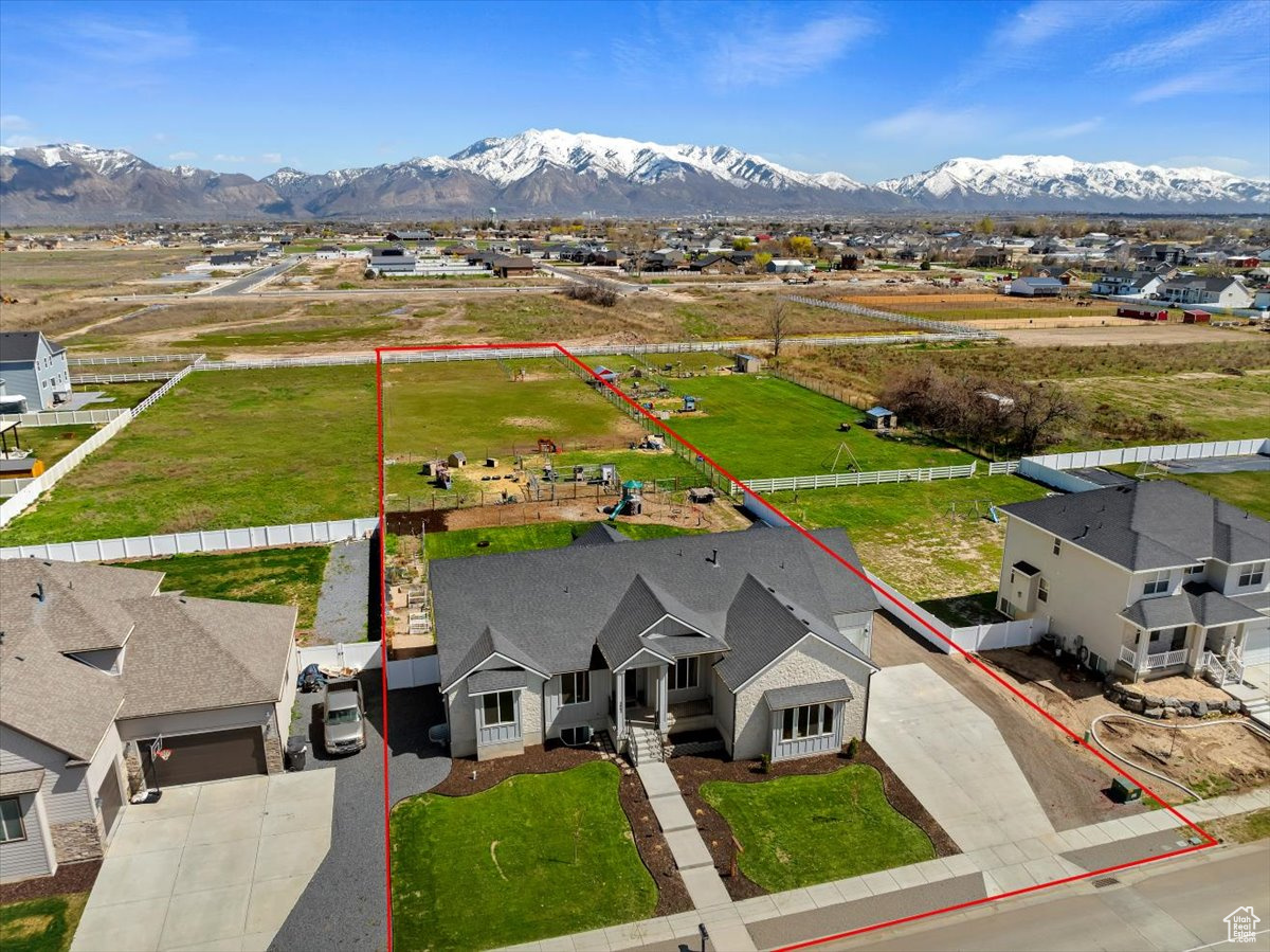 2062 S 4300 W Taylor UT 84401 | $1,050,000 | UtahRealEstate.com