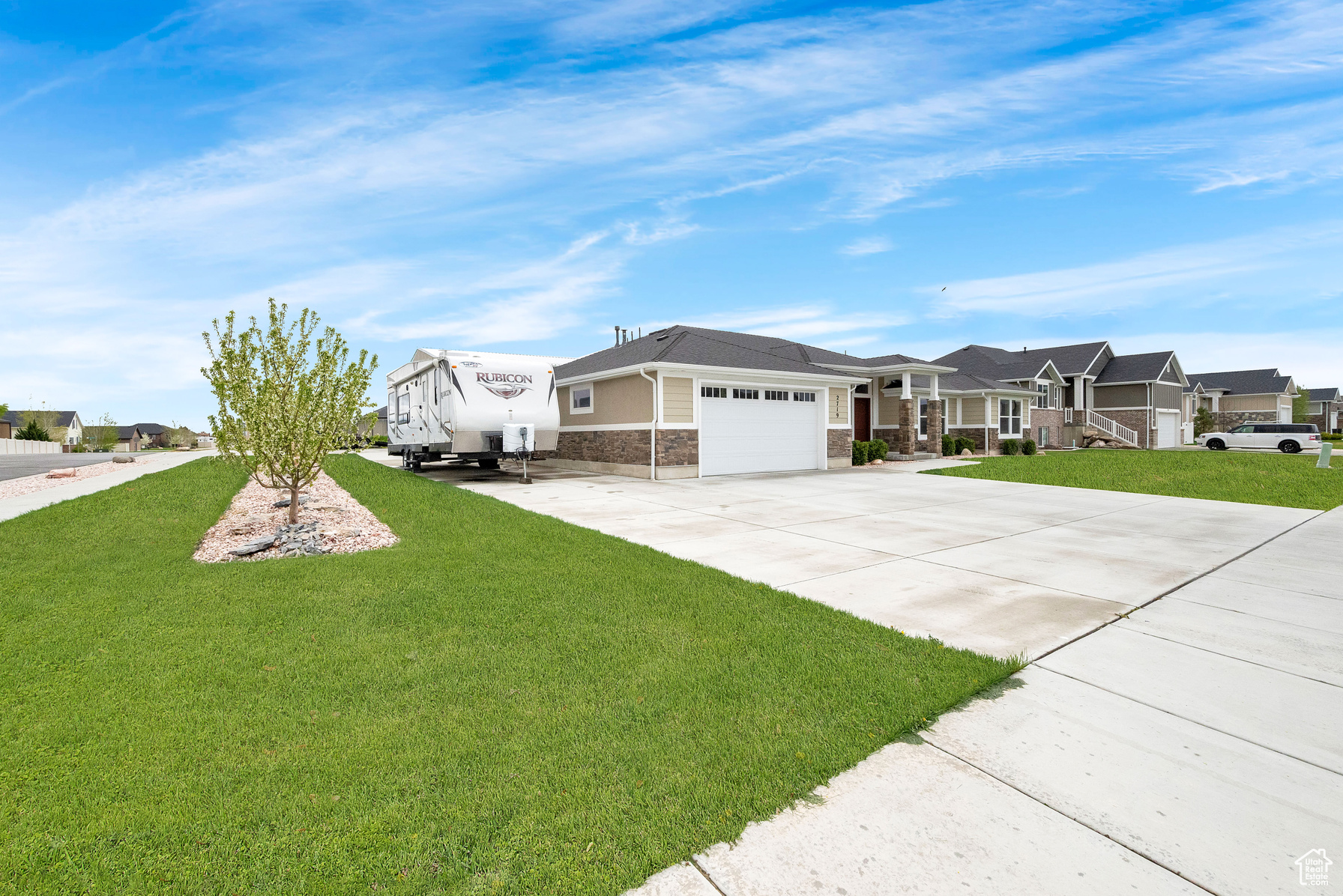 2719 W 2225 N Farr West UT 84404 | $725,000 | UtahRealEstate.com
