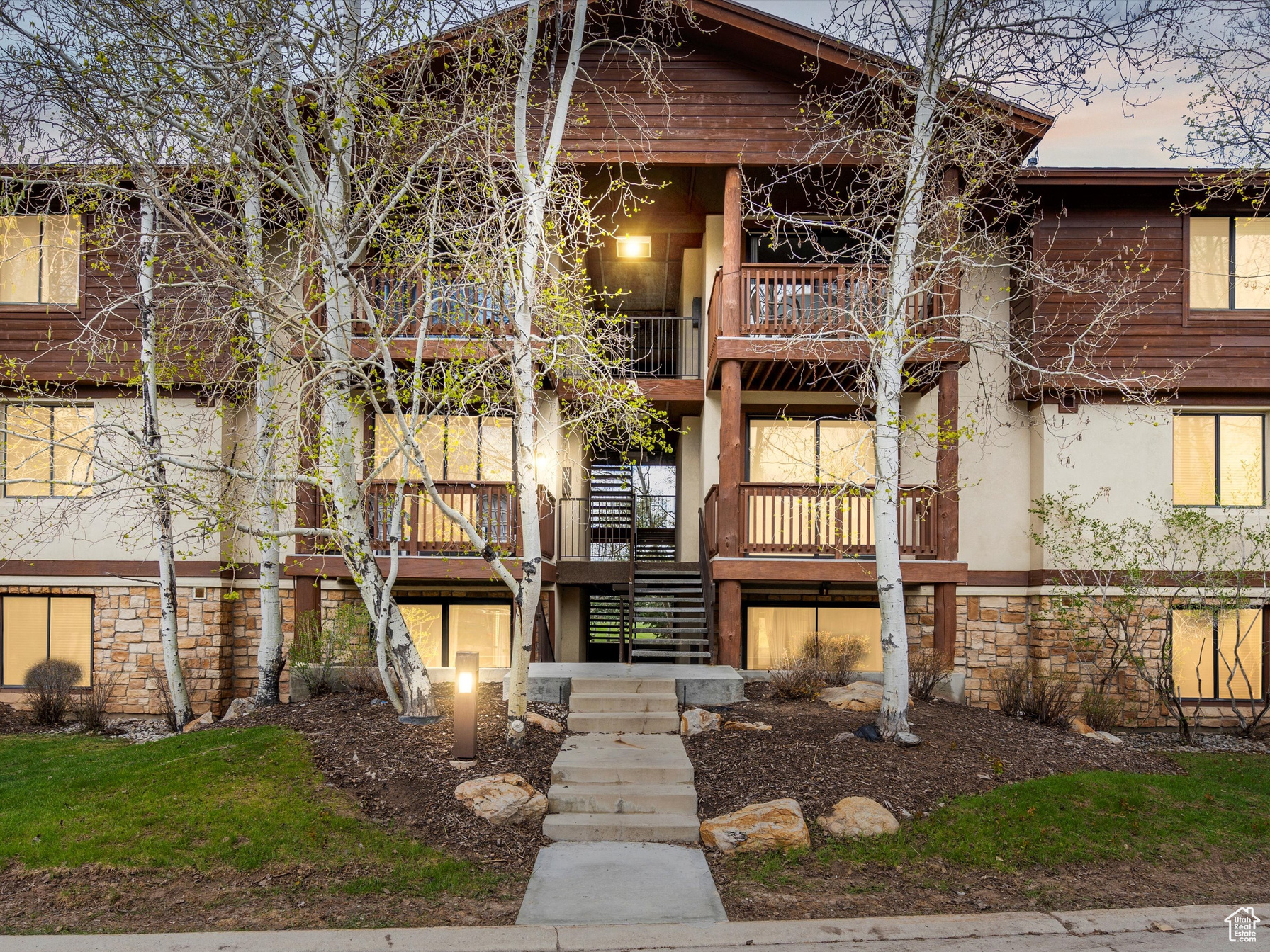 1600 Pinebrook Blvd #a-2 Park City UT 84098 | $600,000 | UtahRealEstate.com