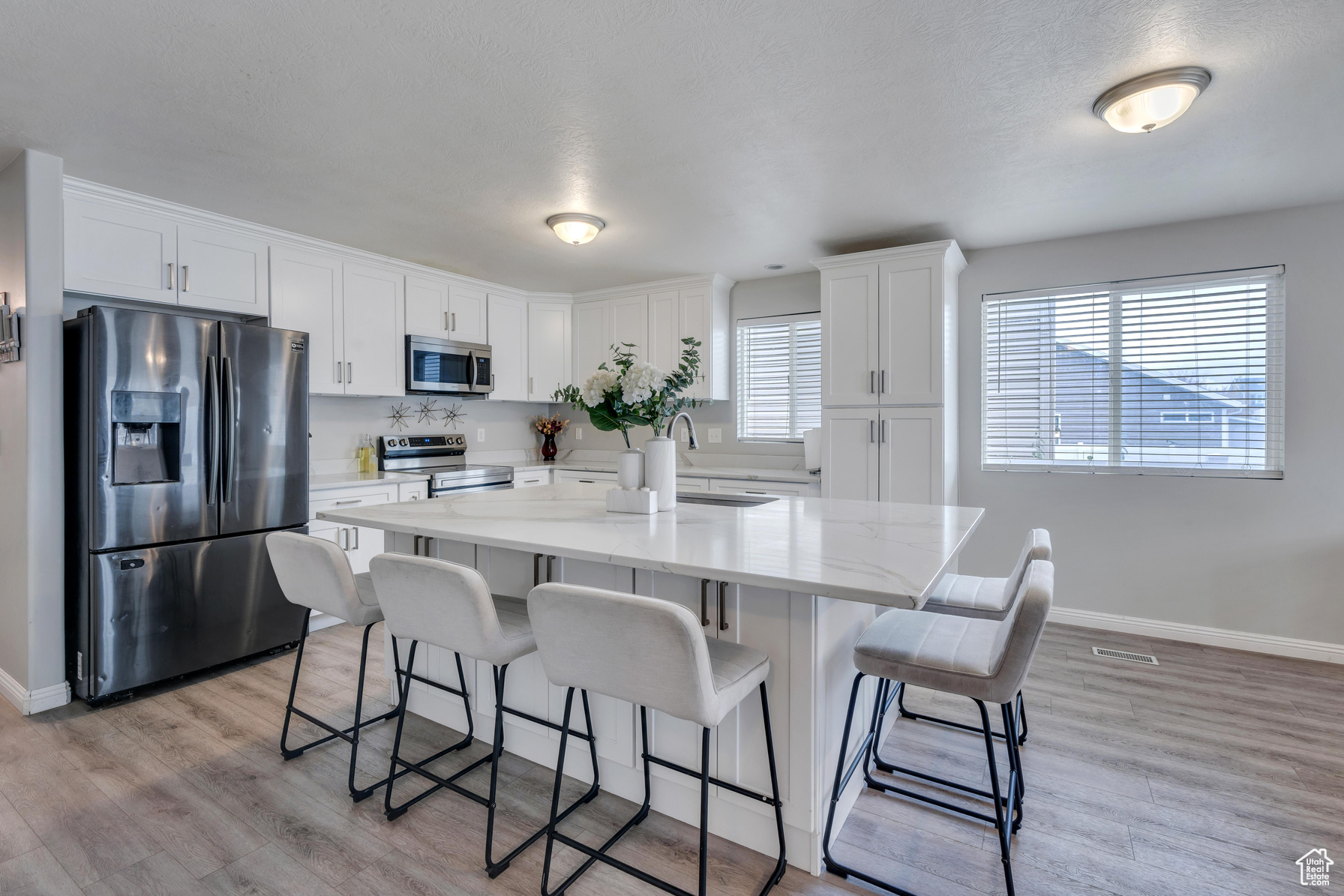 6093 W Stillridge Dr West Valley City UT 84128 | $599,999 ...