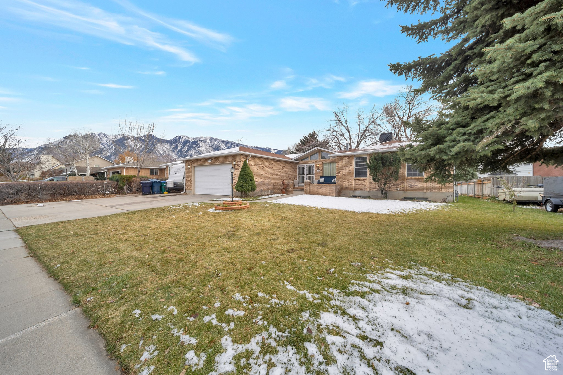1806 E 9800 S Sandy UT 84092 | $710,000 | UtahRealEstate.com