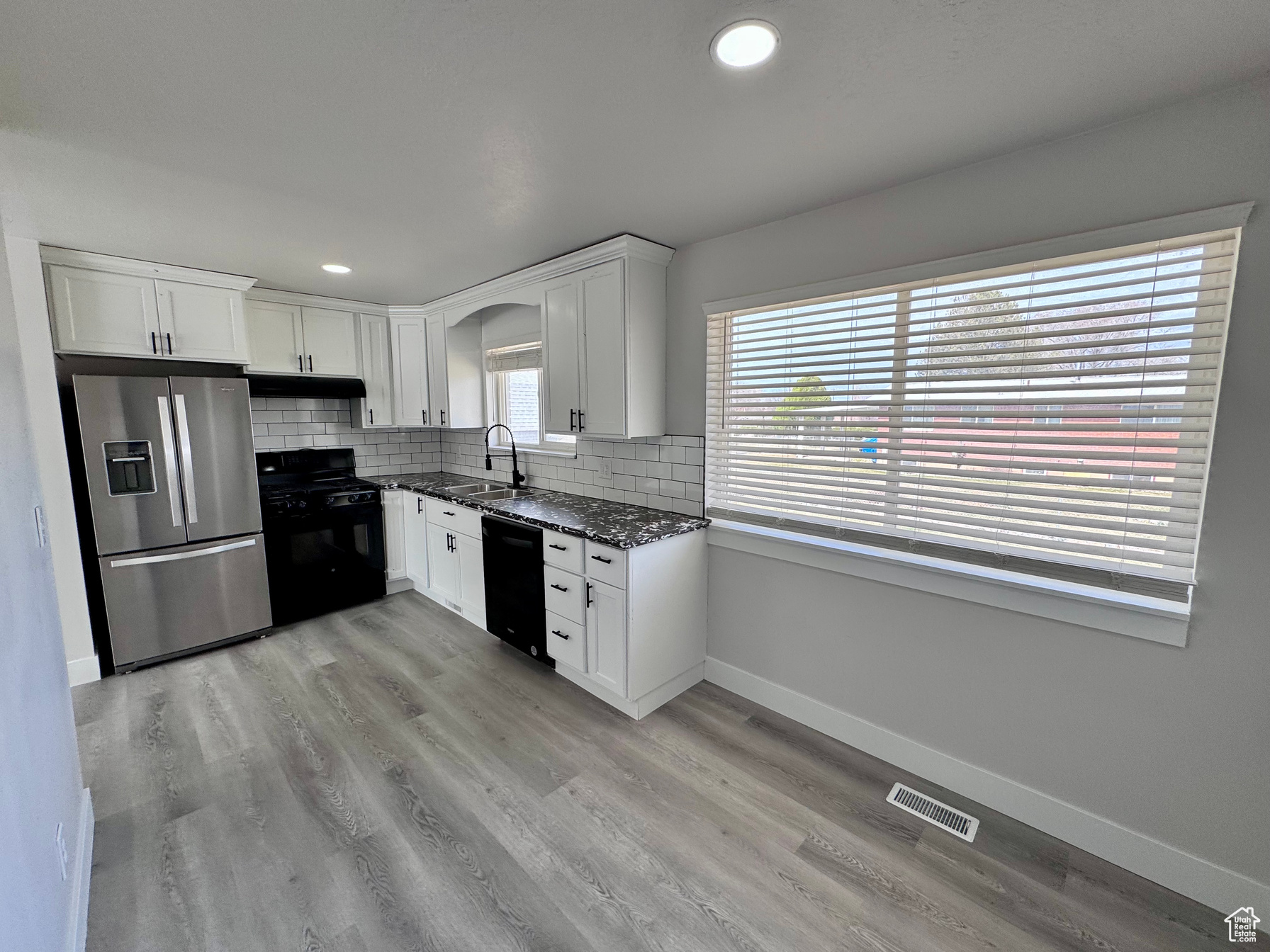 594 W 2200 N Clinton UT 84015 | $449,900 | UtahRealEstate.com