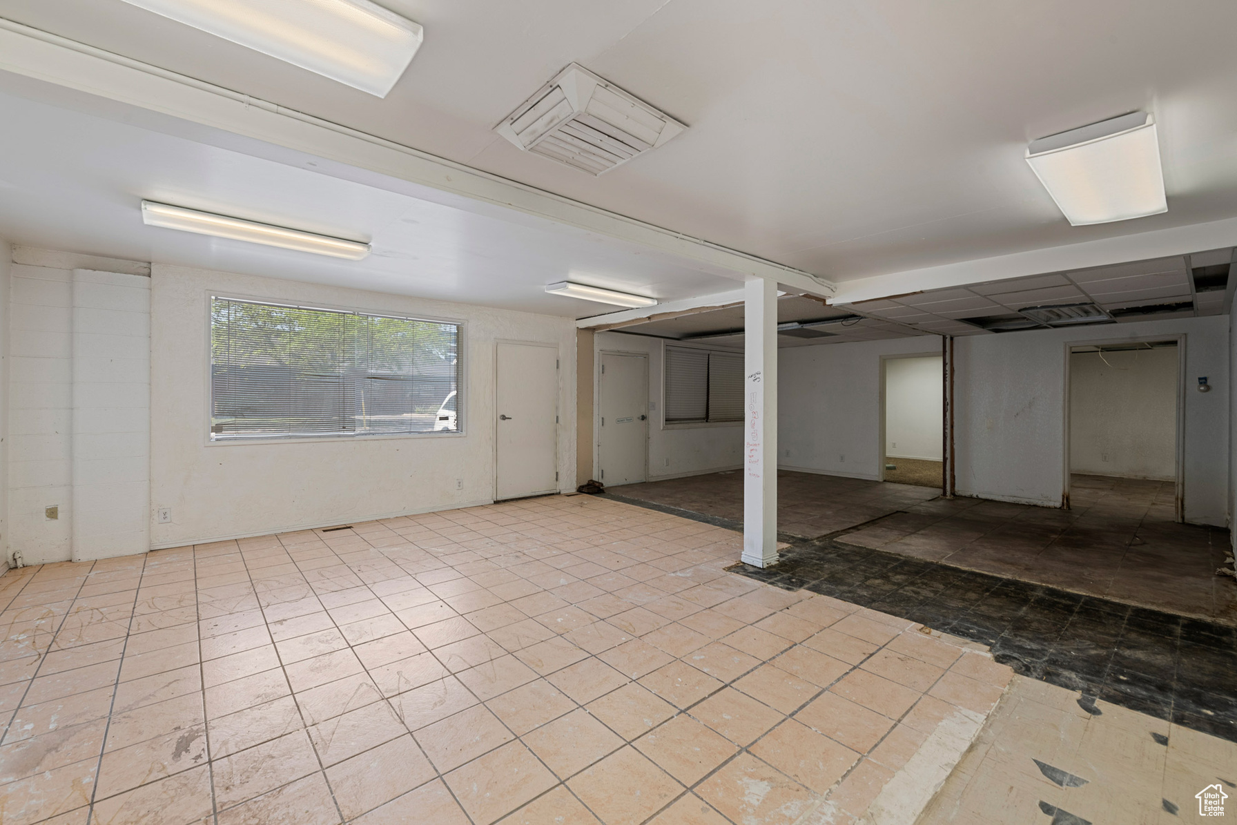 3329 S Sue St Salt Lake City UT 84115 | $399,000 () | UtahRealEstate.com