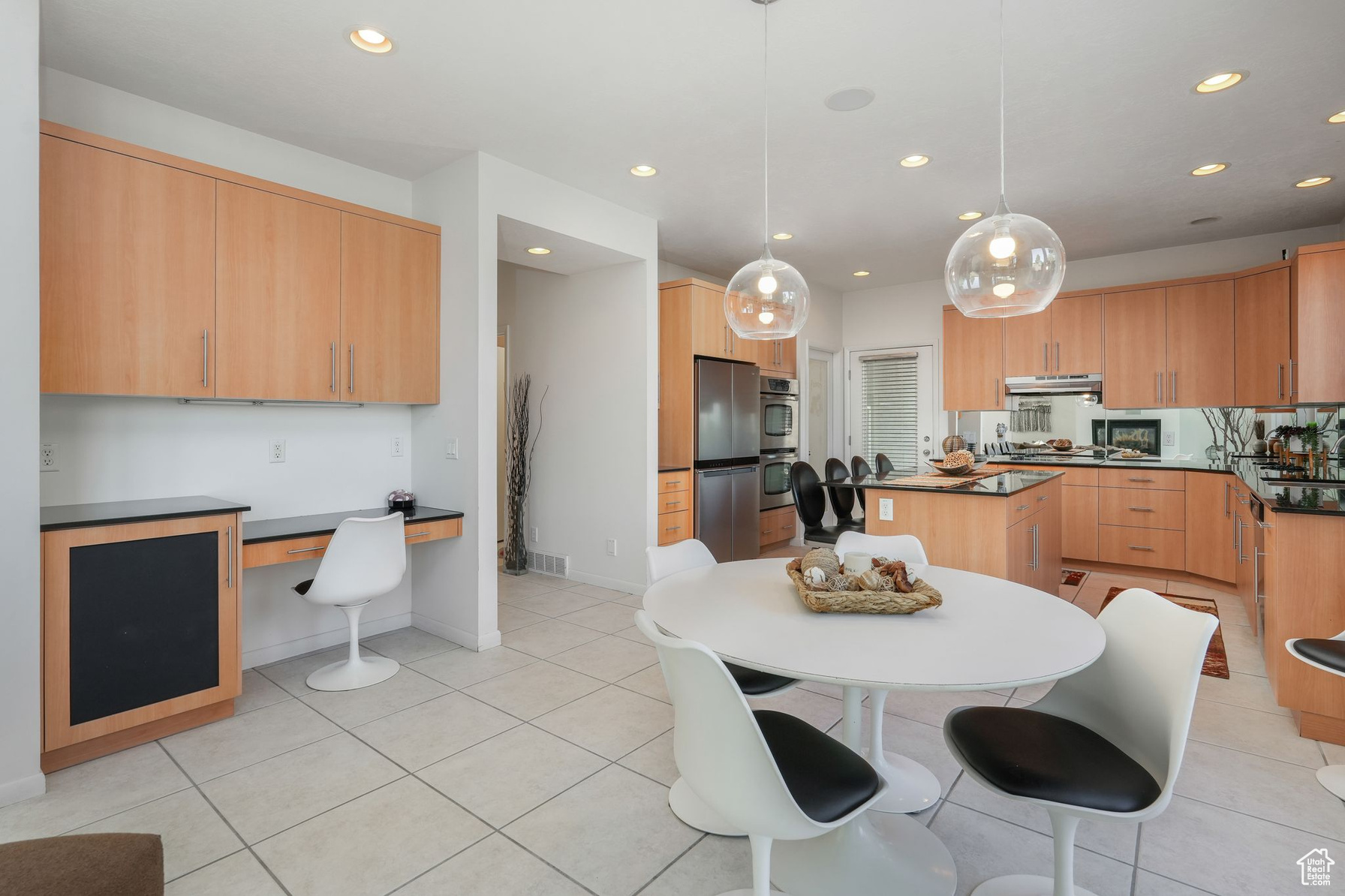 4554 W Birdie Way South Jordan UT 84009 | $1,000,000 | UtahRealEstate.com