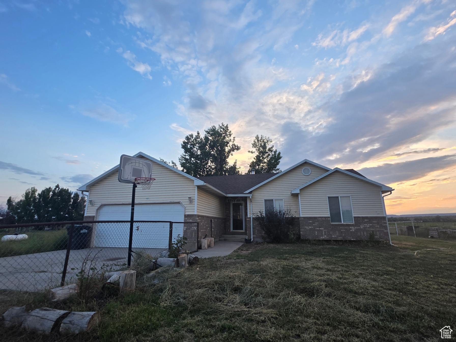 465 N 3200 W Roosevelt UT 84066 | $385,000 | UtahRealEstate.com