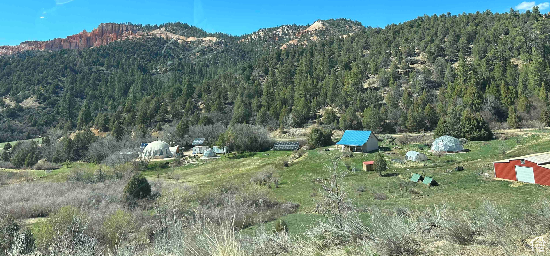 1460 E Coral Pink Cliffs Rd Glendale UT 84729 | $1,288,000 ...