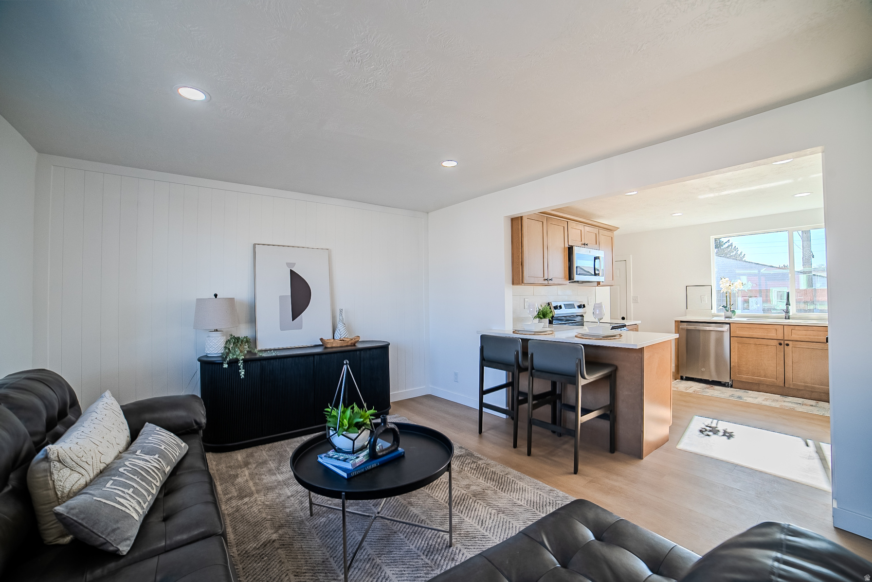 87 W 8710 S Sandy UT 84070 | $564,900 | UtahRealEstate.com