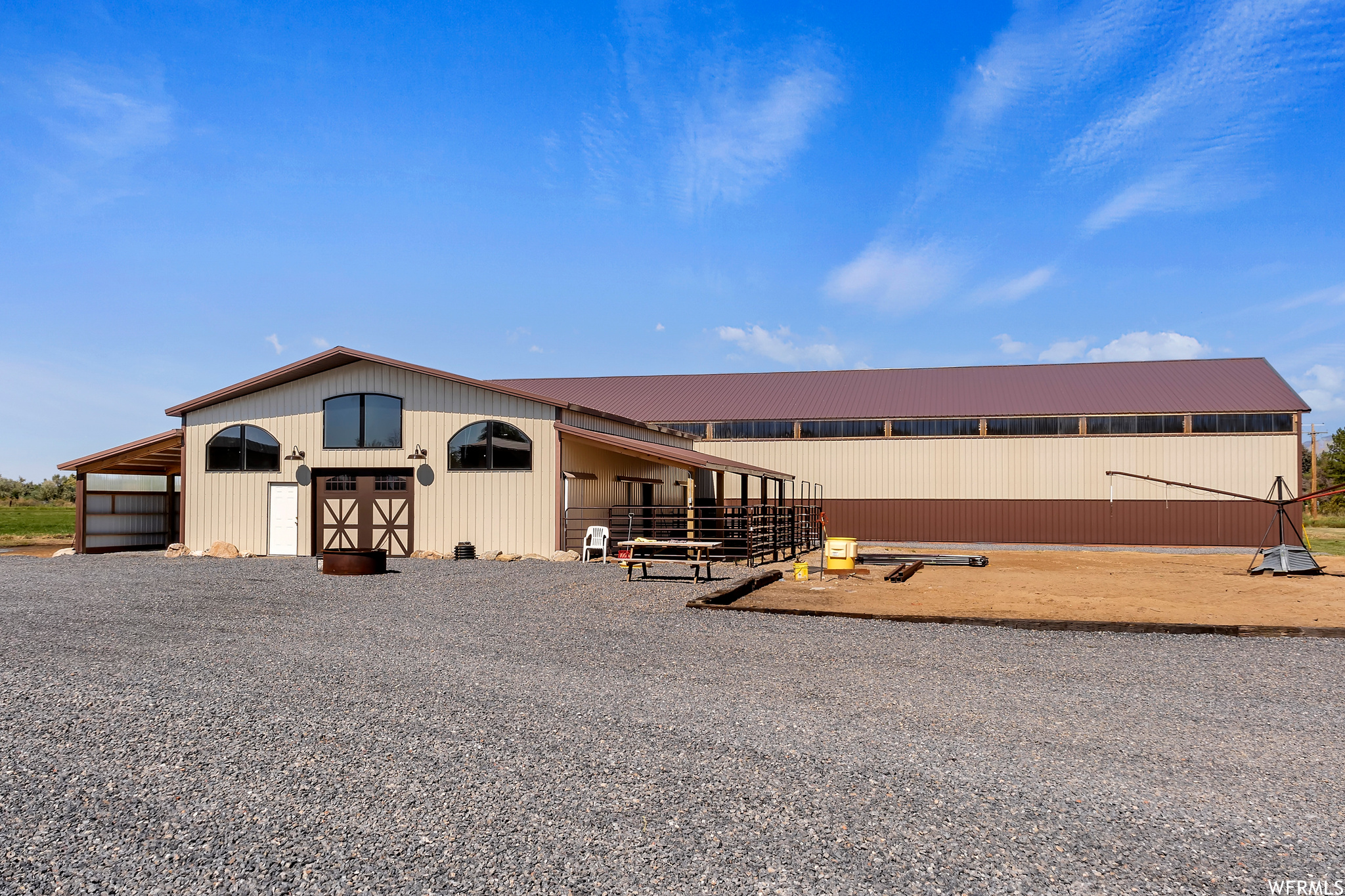 4989 S 4300 W Hooper UT 84315 | $1,799,900 | UtahRealEstate.com