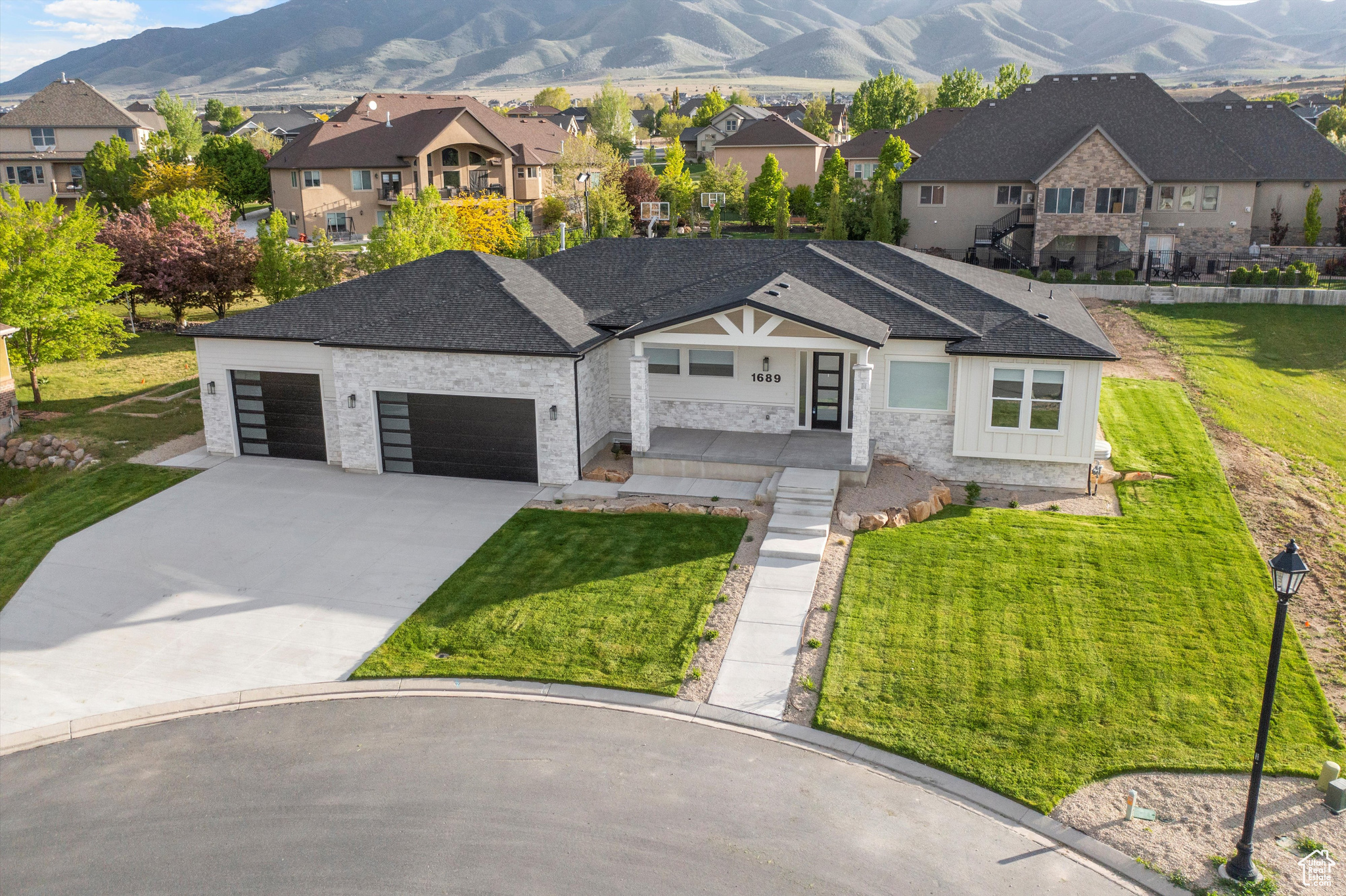 1689 S Amanda Ln Saratoga Springs UT 84045 | $1,349,000 ...