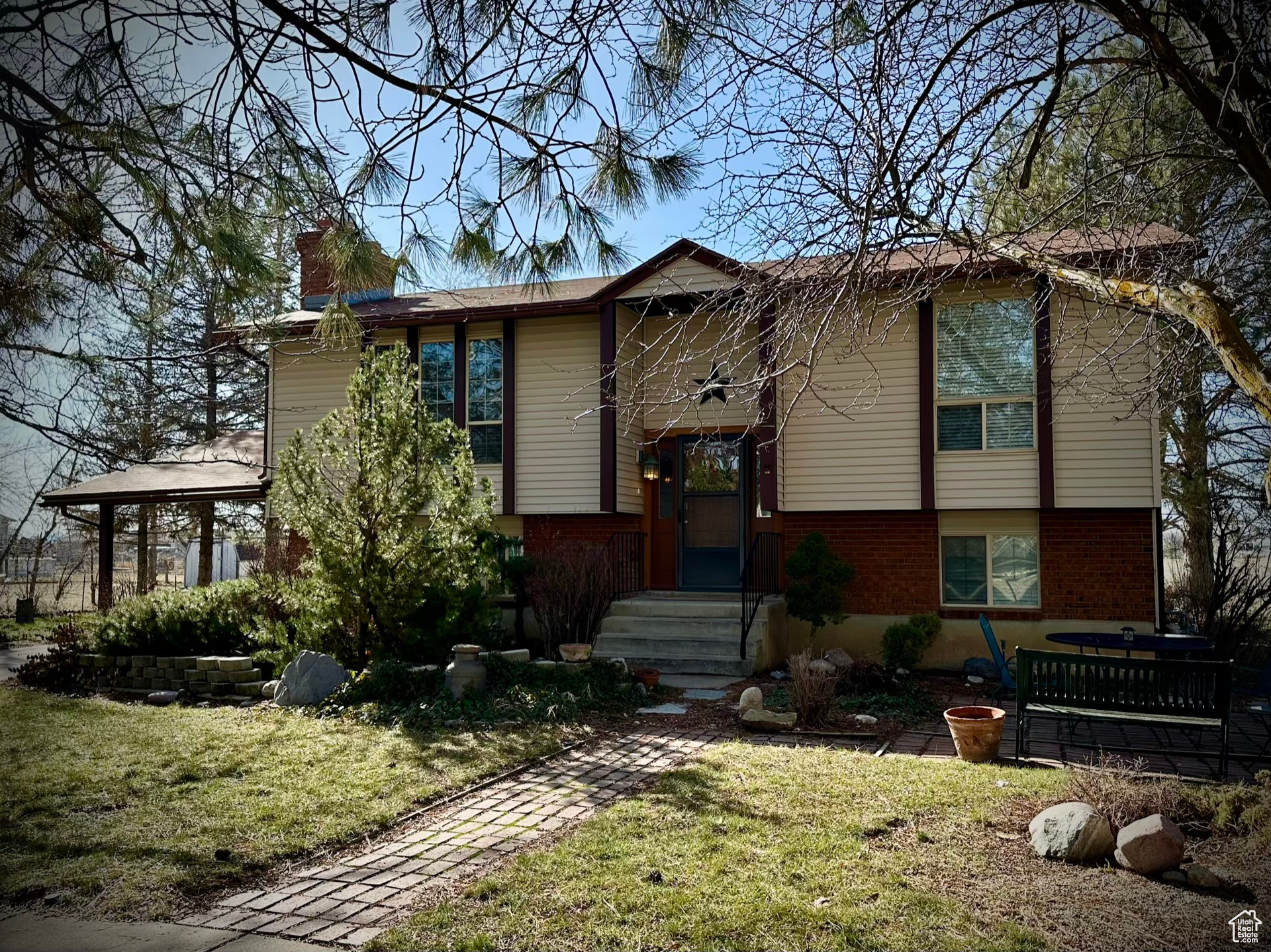 5395 S 5700 W Hooper UT 84315 | $467,000 | UtahRealEstate.com