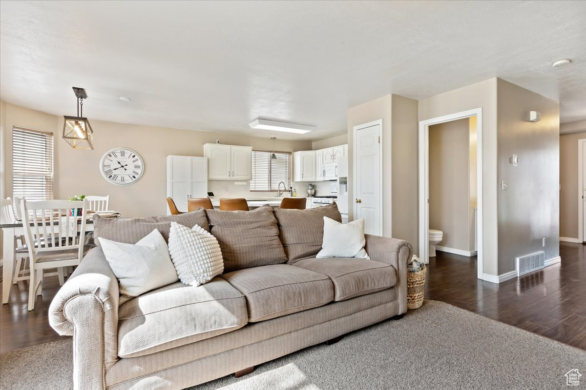 1523 W Pebblecreek Dr Layton UT 84041 | $515,000 | UtahRealEstate.com