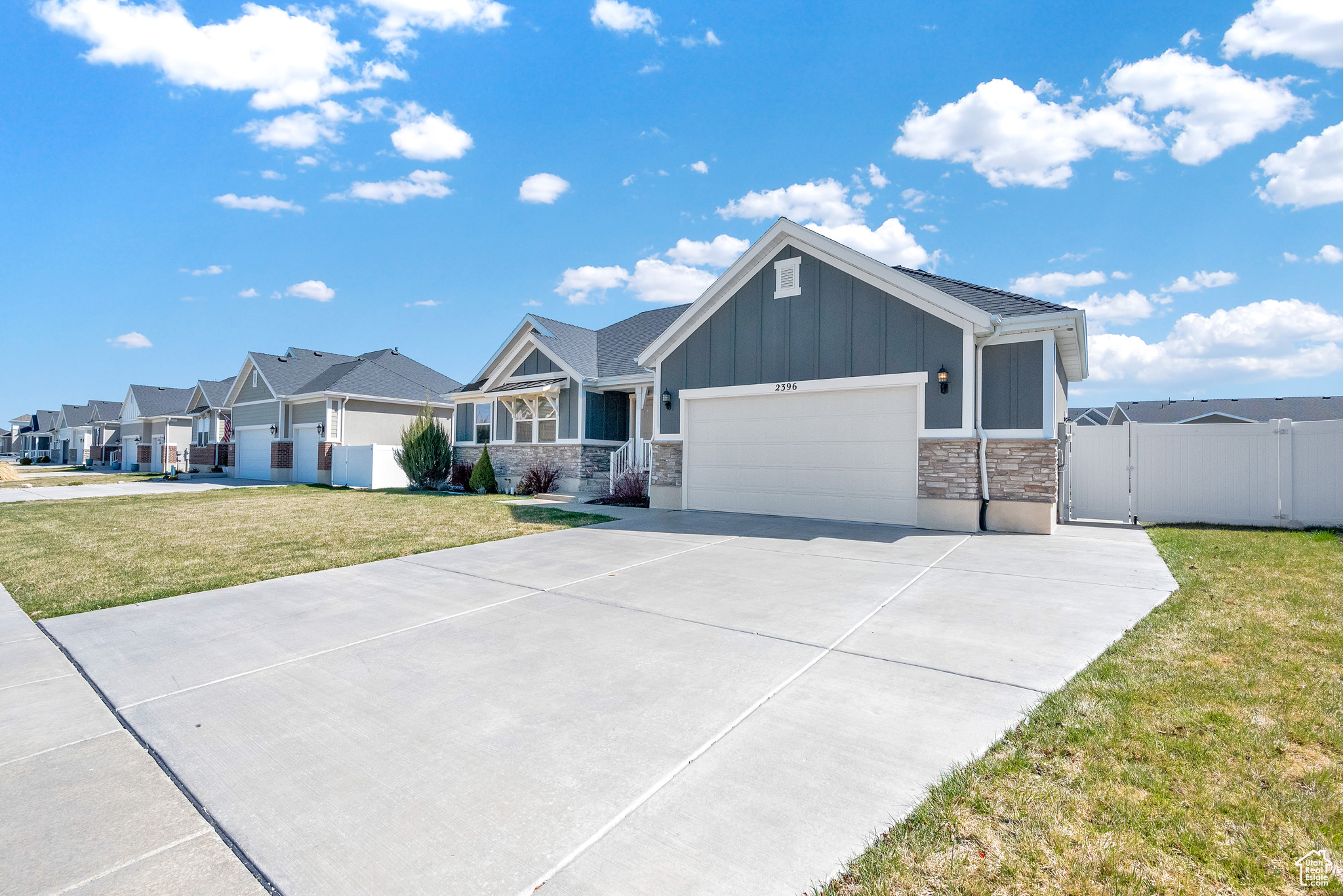 2396 N Stanley Crane Dr Clinton UT 84015 | $589,000 | UtahRealEstate.com