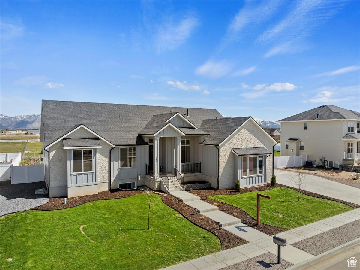 2062 S 4300 W Taylor UT 84401 | $1,050,000 | UtahRealEstate.com