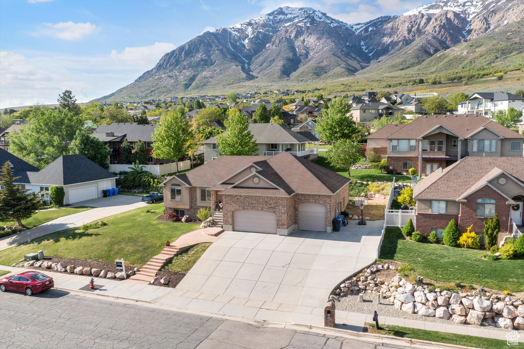 1182 E 3200 N North Ogden UT 84414 | $659,900 | UtahRealEstate.com
