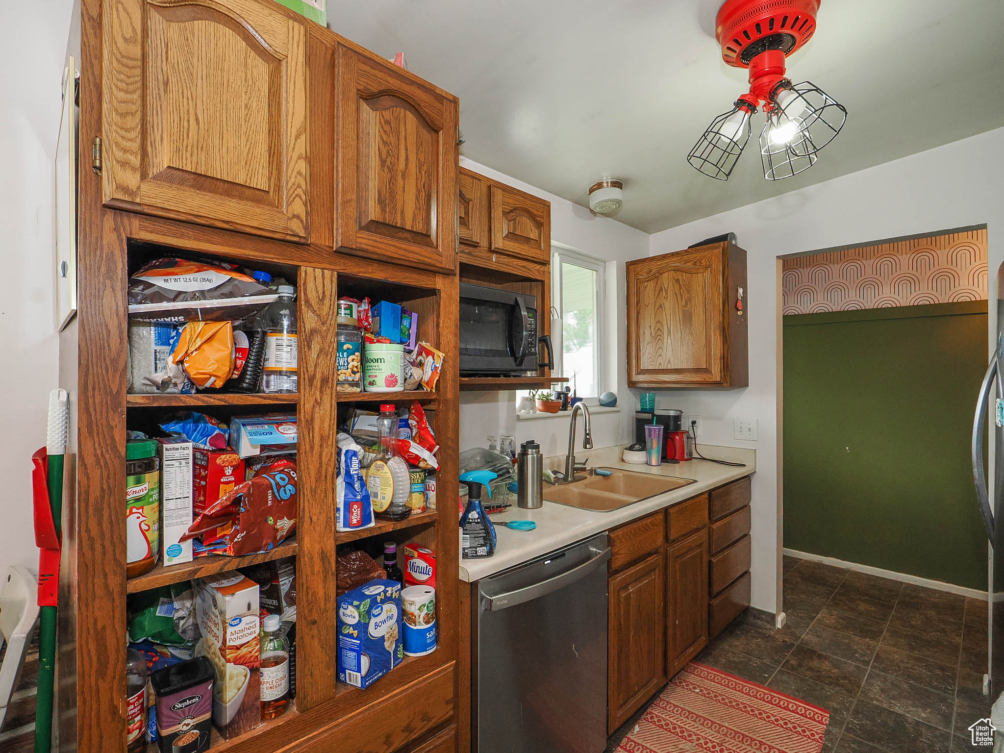 2015 W 4225 S Roy UT 84067 | $333,000 | UtahRealEstate.com