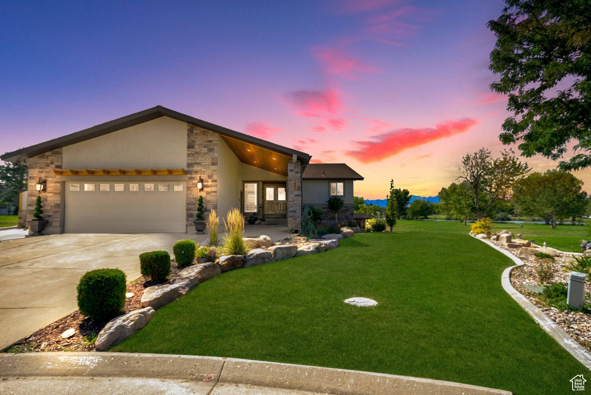 205 Country Clb Stansbury Park UT 84074 | $700,000 | UtahRealEstate.com