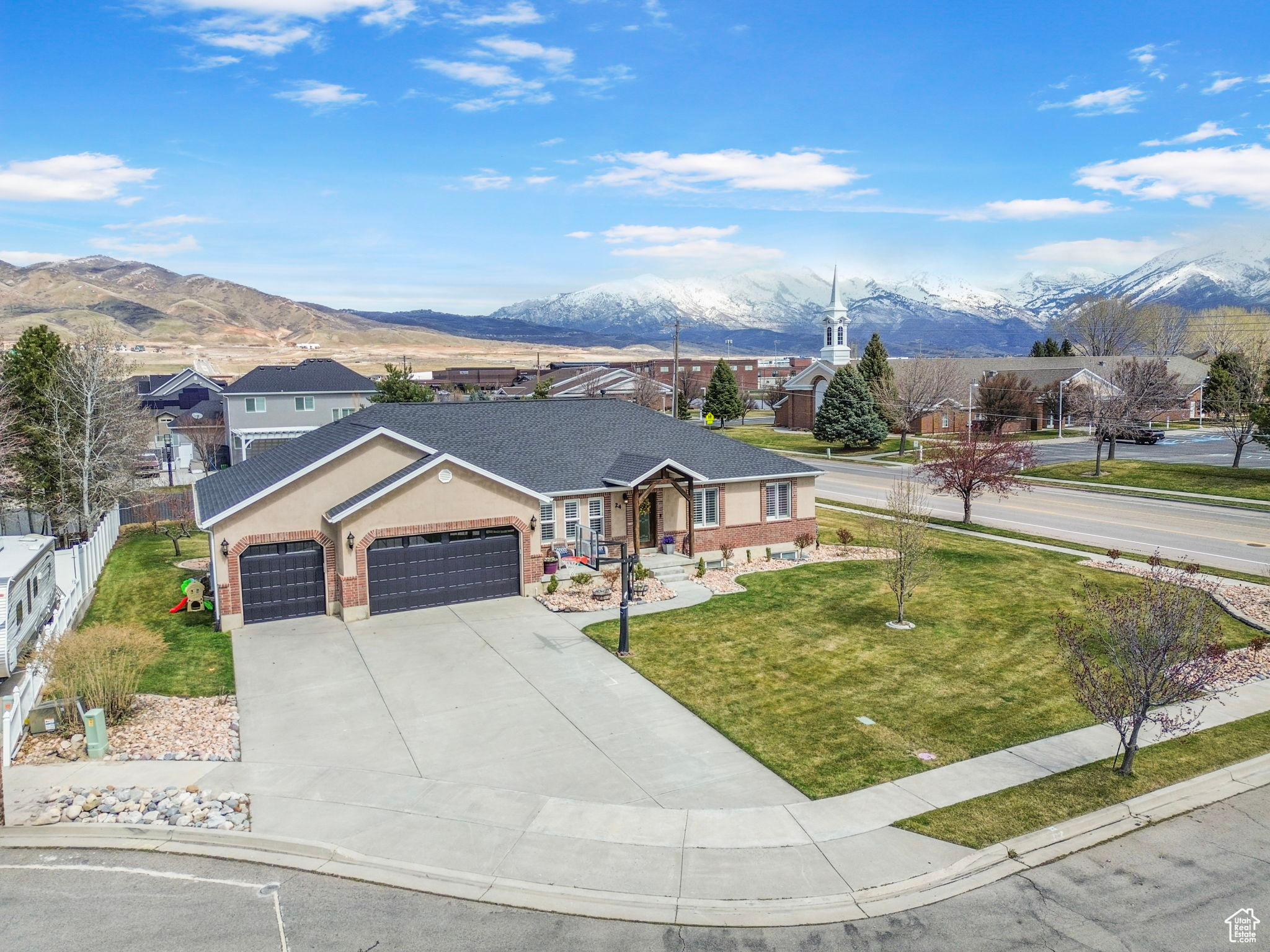 24 W 2740 N Lehi UT 84043 | $855,000 | UtahRealEstate.com