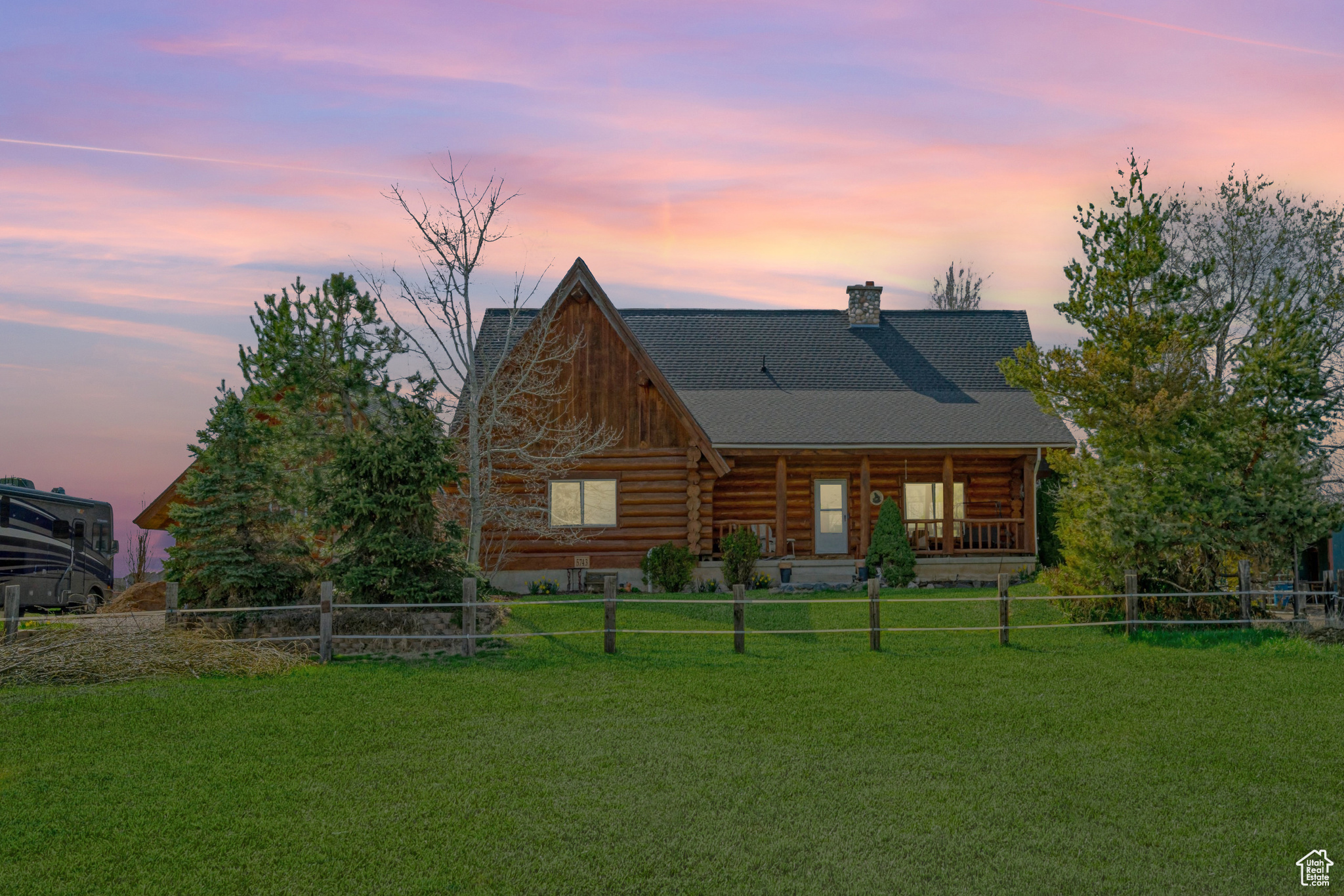 5743 S 6300 W Hooper UT 84315 | $874,900 | UtahRealEstate.com