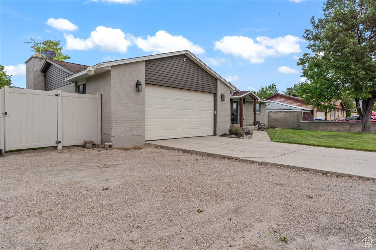 2250 W Tierra Rose Dr Taylorsville UT 84129 | $554,900 | UtahRealEstate.com