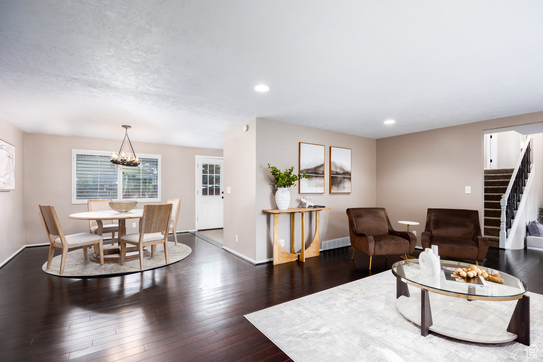 1256 E Darby Cir Murray UT 84117 | $840,000 | UtahRealEstate.com