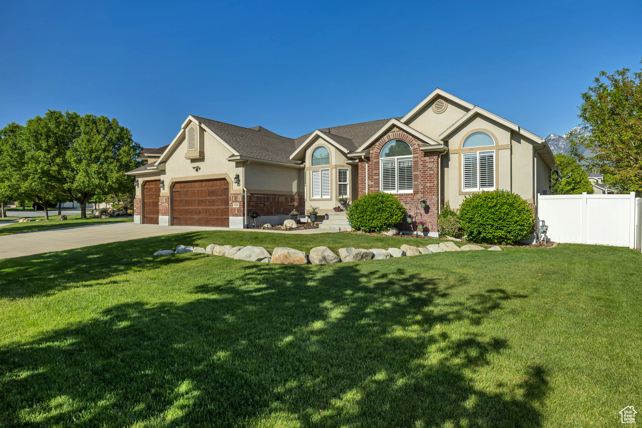 11743 S Silver Spur Ln Draper UT 84020 | $889,999 | UtahRealEstate.com