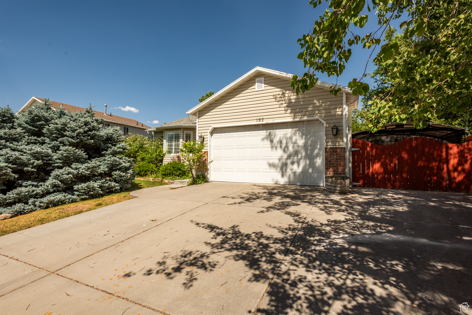 192 N 690 E, Tooele UT 84074