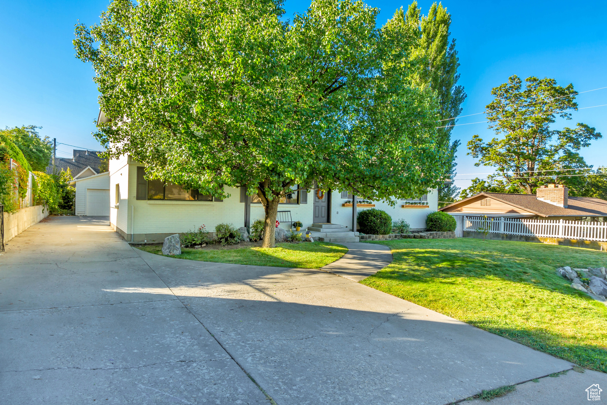 360 E Center St Centerville UT 84014 | $614,900 | UtahRealEstate.com