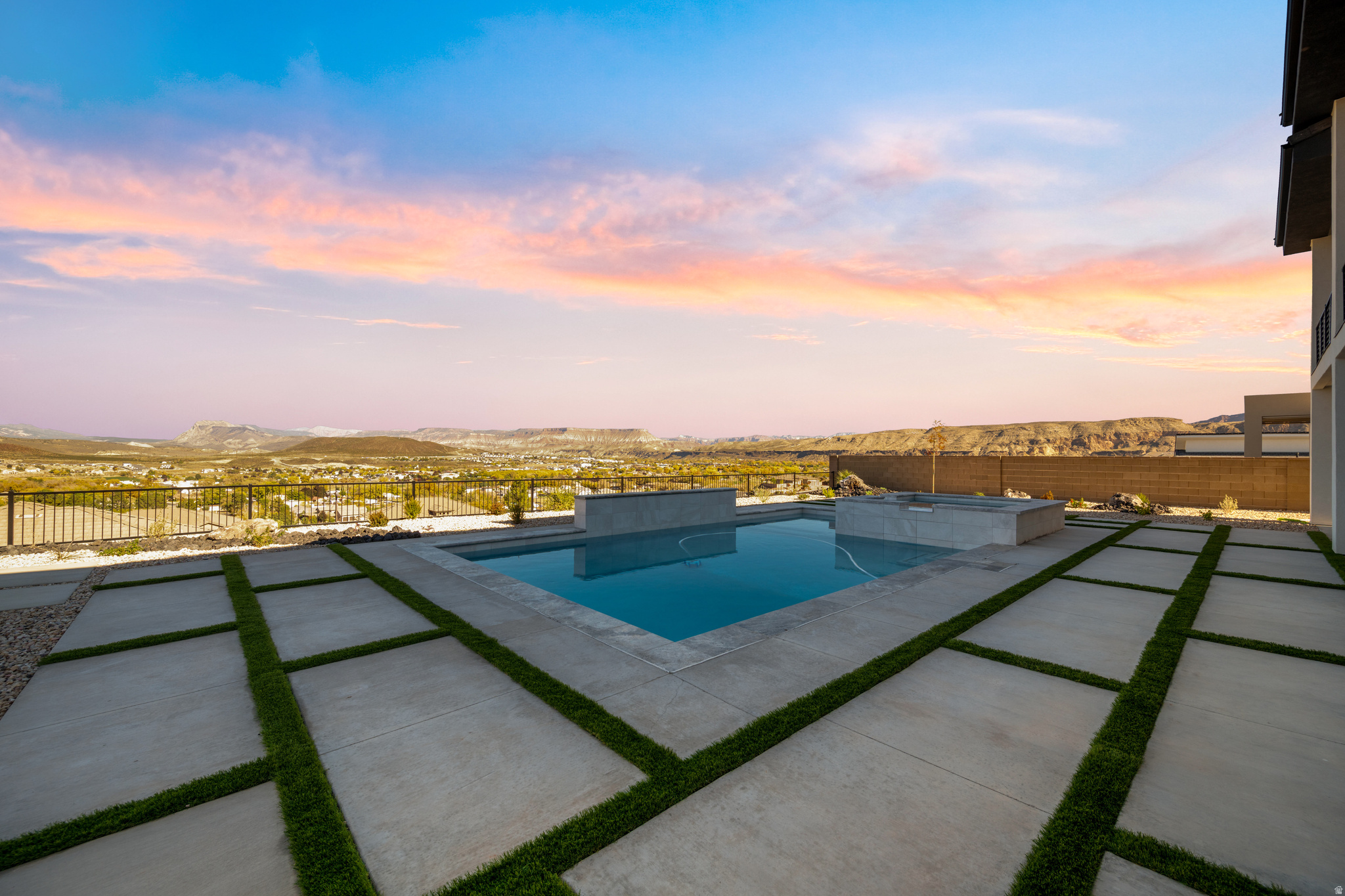 1670 W 725 S Hurricane UT 84737 | $1,550,000 | UtahRealEstate.com