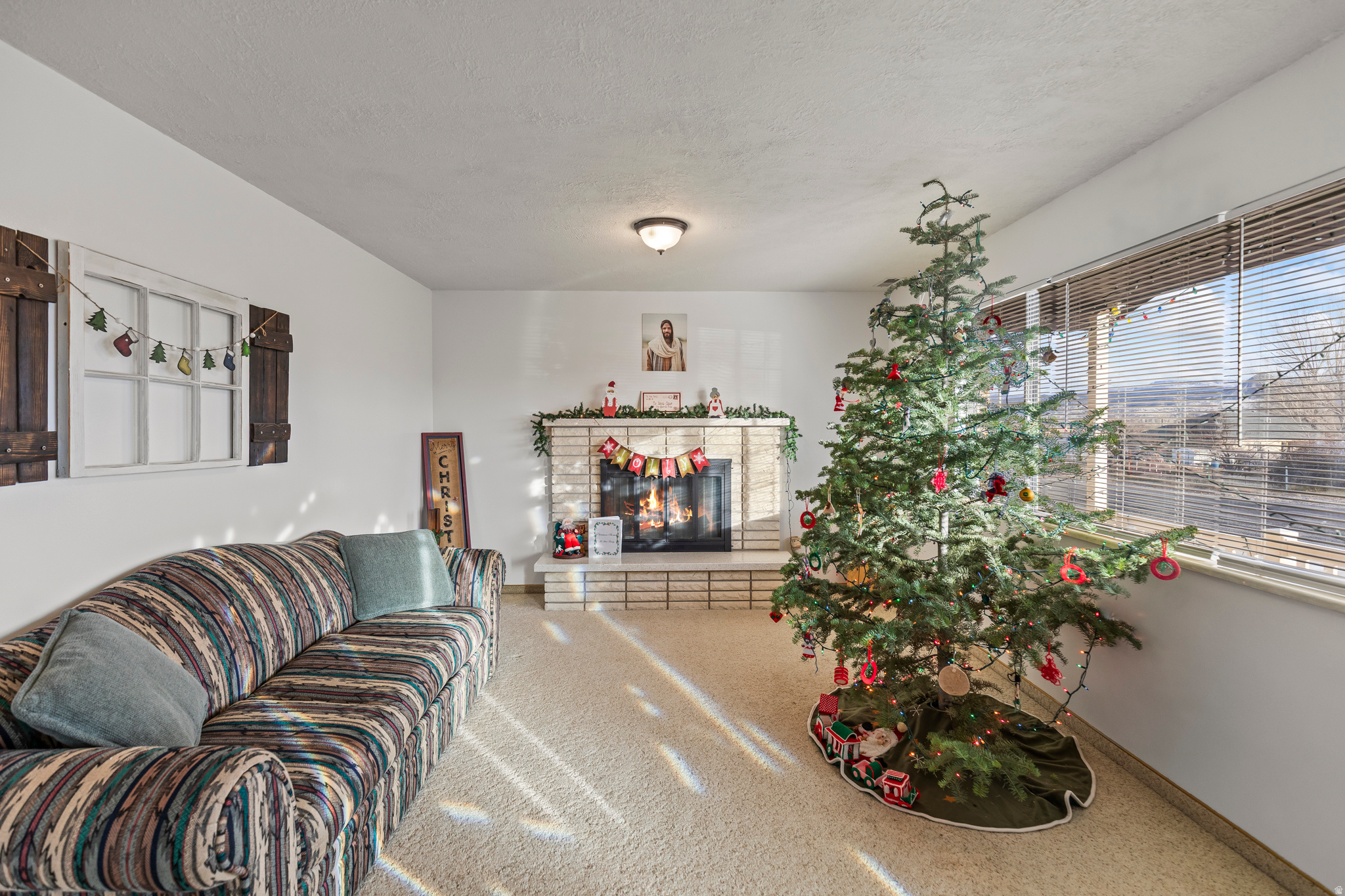 376 W 200 N Aurora UT 84620 | $310,000 | UtahRealEstate.com