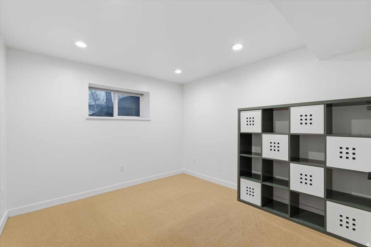 2136 ELAINE DR Bountiful, UT 84010 - MLS 2129579