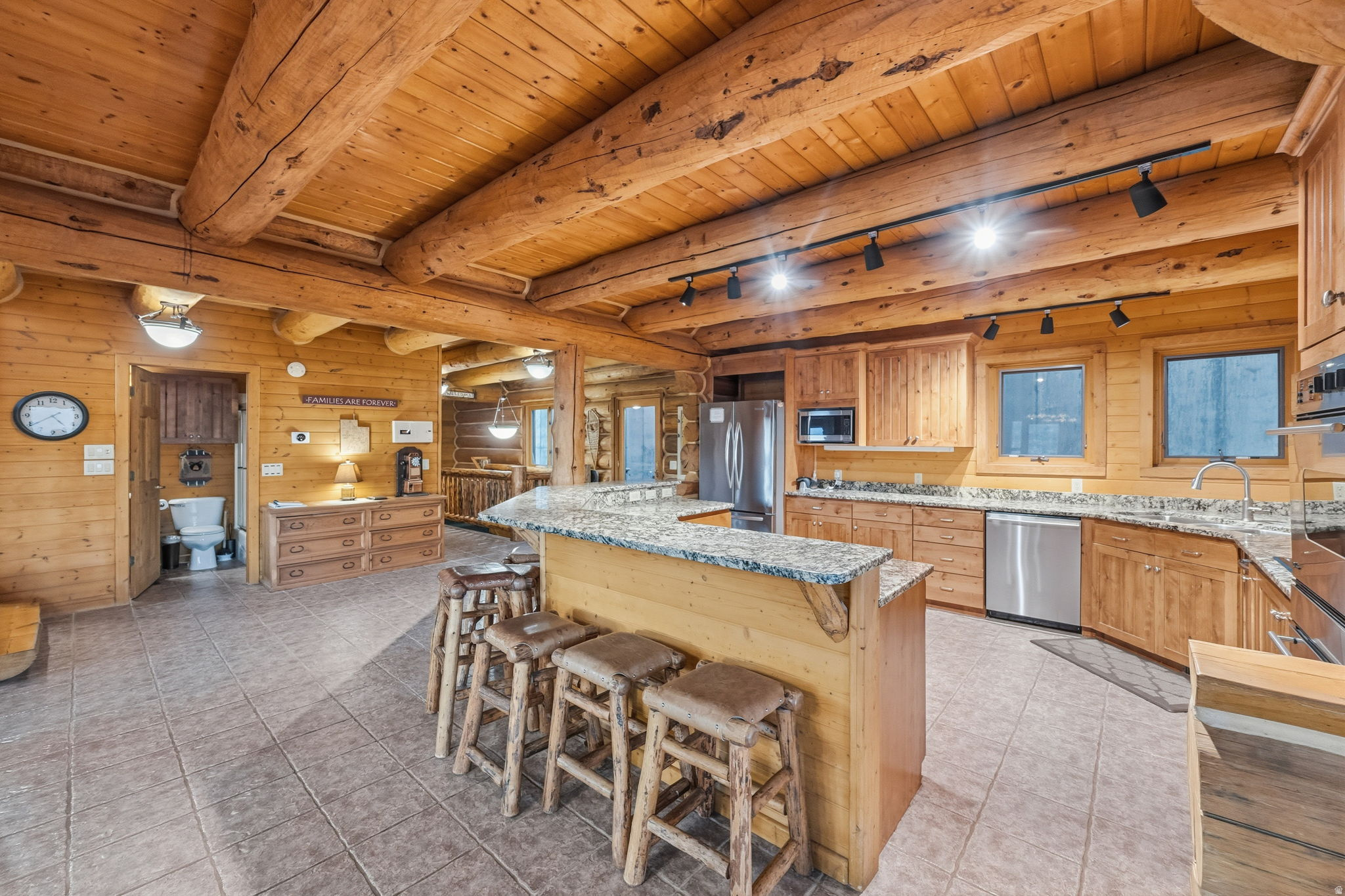 250 W BIG MATTERHORN CIR Midway, UT 84049 - MLS 2129828